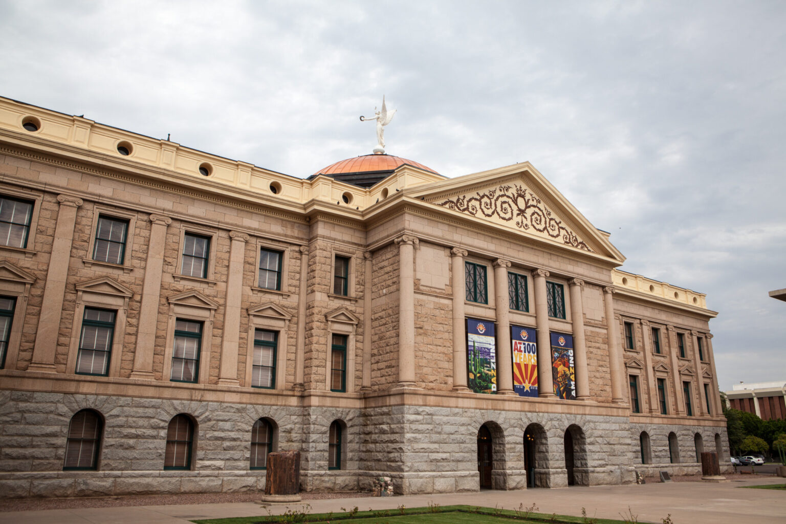What to Expect in 2025 at the Arizona State Capitol | GoWest Association